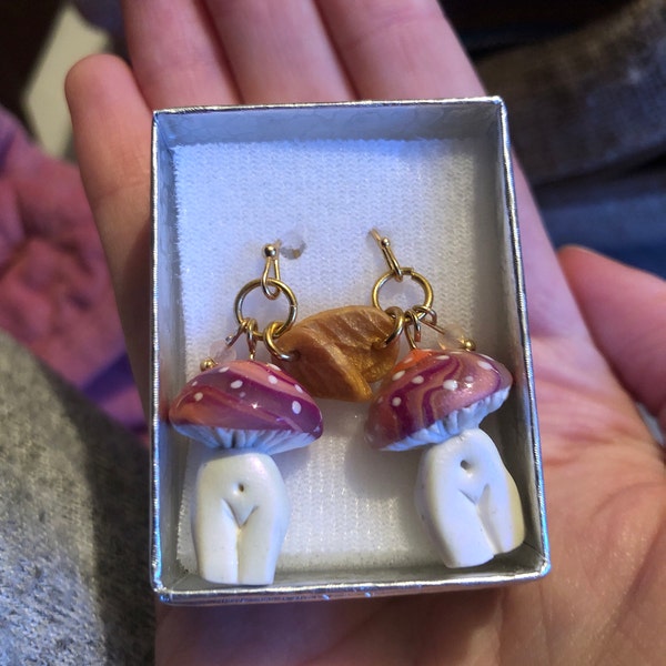 Feminist Floral Vulva Earrings, Yoni Art, Sexy Earrings, Floral Vagina ...