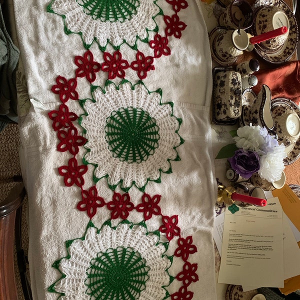 Crochet Table Runner Pattern Download (english Only). Two Starbursts ...