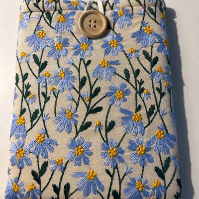 Blue Beige Daisy Embroidered Book Sleeve, Kindle Sleeve, Ereader Cover ...