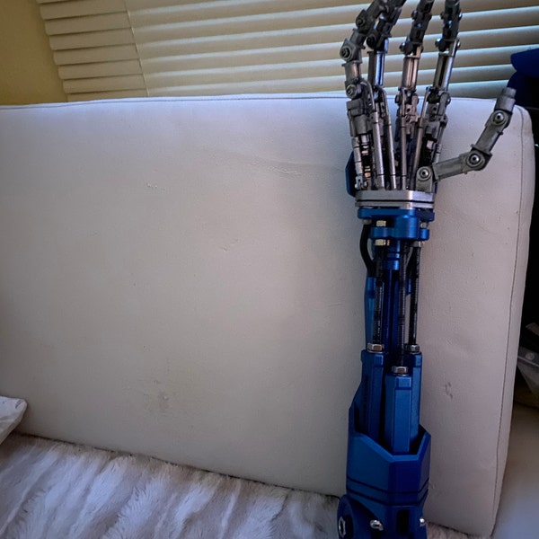 Display Stand for the Apex Predator Helmet / Wearable Airsoft Cyberpunk ...