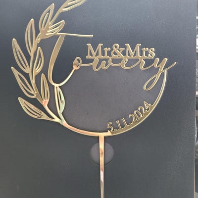 Gold Wedding Cake Topper, Personalized Wreath Wedding Cake Topper ...