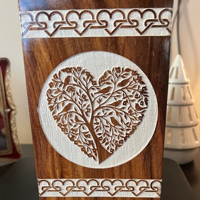 Wooden Beautiful Urn Box Heart Box for Your Loving One - Etsy