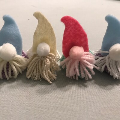 Plastic Canvas Santa, Snowman, Reindeer Squeezie Cheeks - Etsy