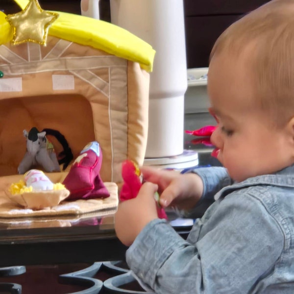 Old Macdonald's Farm Quiet Book With Finger Puppets - Interactive Farm ...