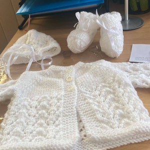 NEW Hand Knitted Childs Jumper, Featuring Minnie Mouse. Main Colour of ...