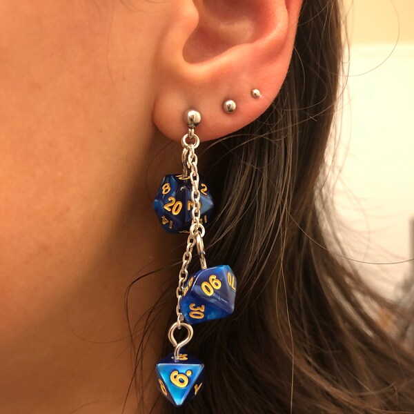 Blue Swirl Polyhedral D20 Mini Dice Ear Cuff Chain | Geek Aesthetic ...