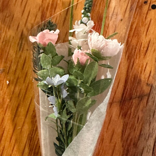 Miniature Flowers in 1/12 Scale: Bouquet of Fresh-cut Flowers - Etsy