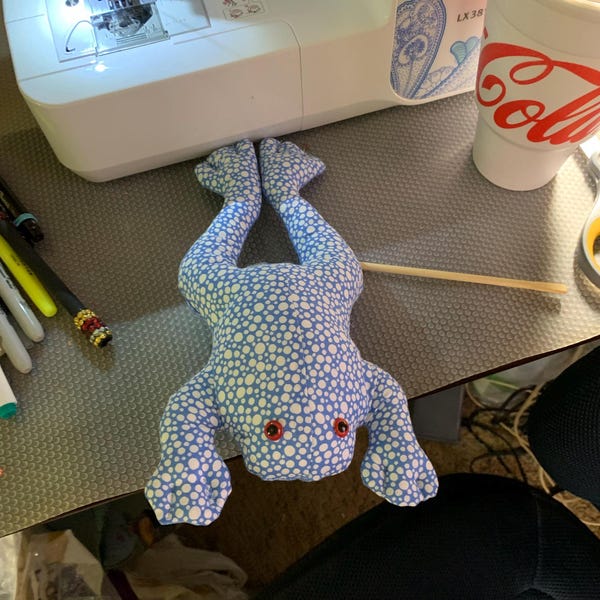 Beanbag Frog Sewing Pattern: Easy DIY Stuffed Animal (PDF Download) - 2 ...
