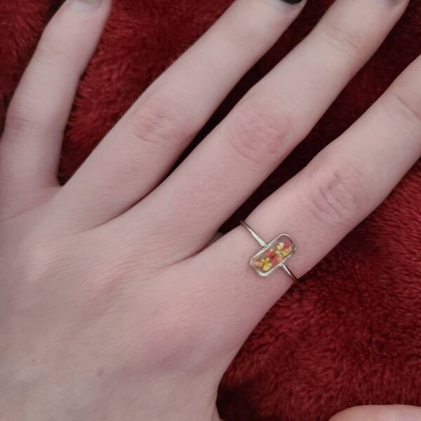 Real Pressed Flower and Resin Ring, Rectangle Gold Band in Yellow and ...
