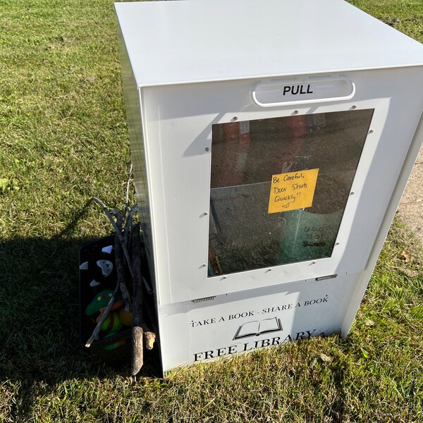 American Flag Retirement Box - Etsy