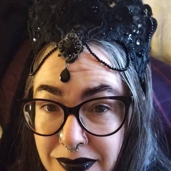 Demonic Headwear: Gothic Crown, Satanic Horns, Devil Cosplay, Fantasy ...