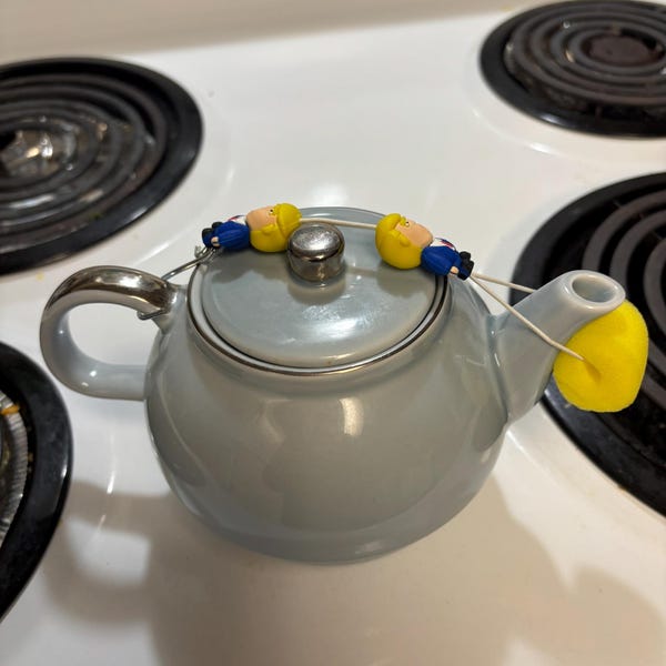 TULIPS Teapot Drip-catcher and Lid Holder (with Clasp) - Etsy