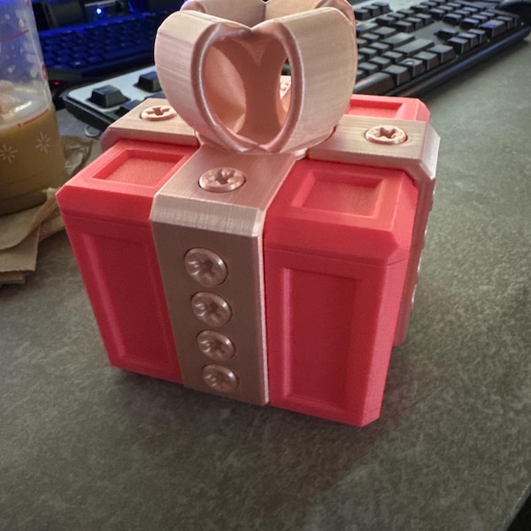 CUSTOM Annoying Gift Box - 3D Printed Funny Prank Surprise Box (20 ...