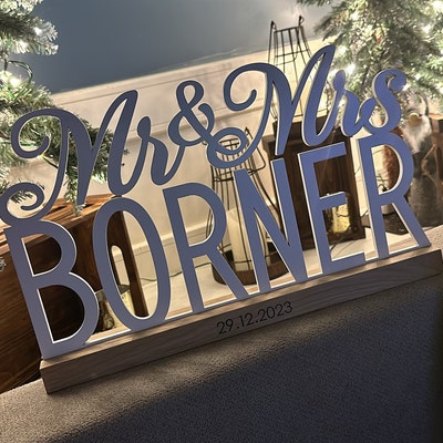 Personalized Wooden Wedding Signs With Names, White Wedding Sign Round ...