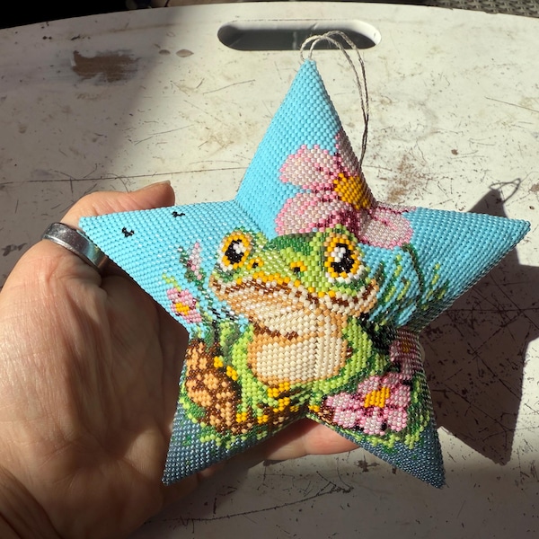Cute Frog With Flowers 3D Peyote Star Pattern PDF Beaded Star Pattern ...