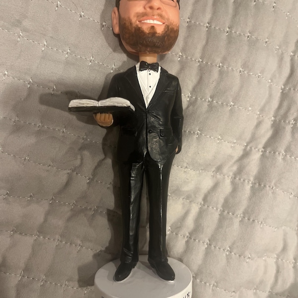Wedding Officiant Gift Custom Bobblehead, Gift for Pastor, Wedding ...