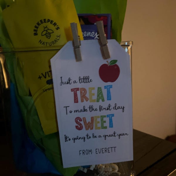 EDITABLE First Day of School Gift Tag, Back to School Gift Tag, Teacher ...
