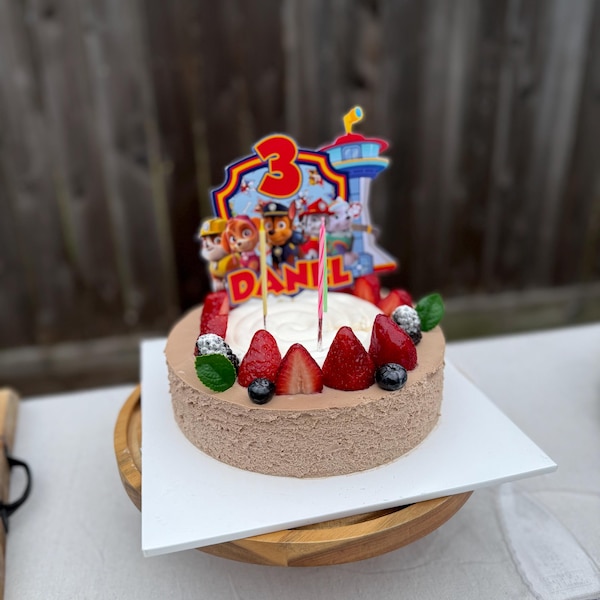 Personalized Character Cake Topper - Etsy