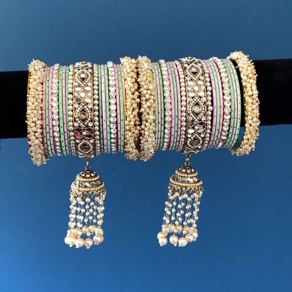 Antique Gold Screw Amrapali Kangan Kada Indian Bracelet Jewelry Jewellery South Indian Gold ...