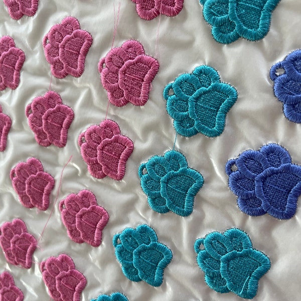 FSL Dog Paw Print Machine Embroidery Design - 3 Sizes, Freestanding ...