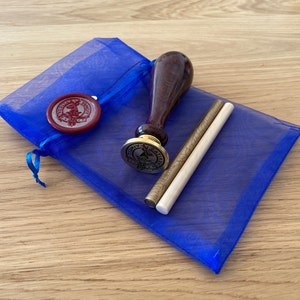 IRWIN Family Crest Wax Seal - Etsy UK