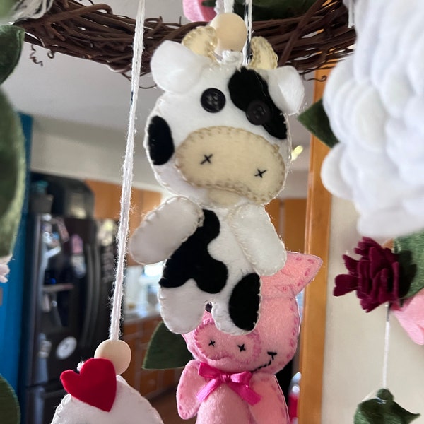 PDF Felt Farm Animals Sewing PATTERN & Tutorial - Felt Cow, Chicken and ...