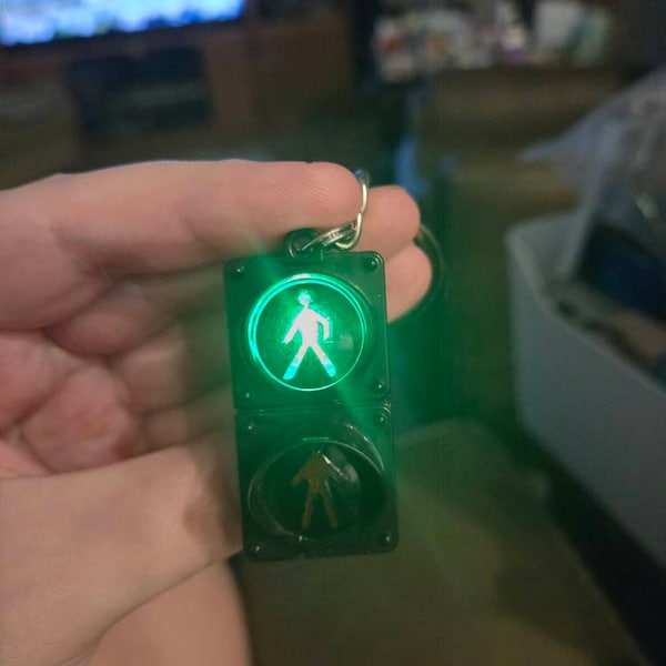 Functioning Traffic Light Keyrings | Funky | Unusual Accessories | Red ...