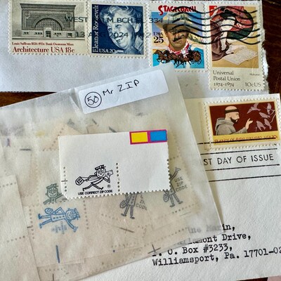 EIGHT 8 32c Pacific Stagecoach and Ship Stamps .. Unused US Postage ...