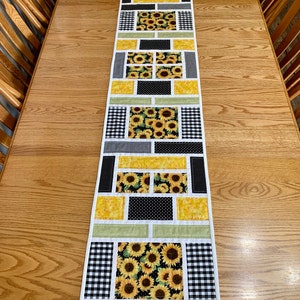 Quilted Table Runner Pattern Random Windows Table Runner - Etsy