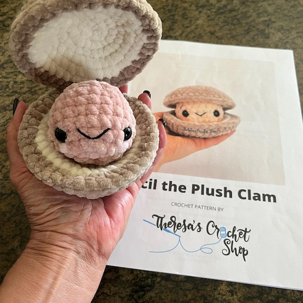 PATTERN: Low Sew Cleo the Clam Pattern - Amigurumi Clam Pattern ...