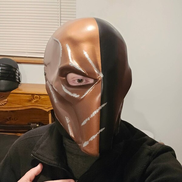 Deathstroke Helmet Mask and Backplate. Cosplay Costume. - Etsy