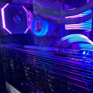 Hyte Y60 Custom Vented Side Panel - Etsy