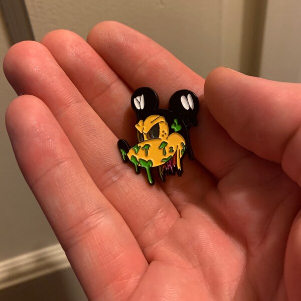 Among Us Inspired Sus Soft Enamel Pin - Etsy