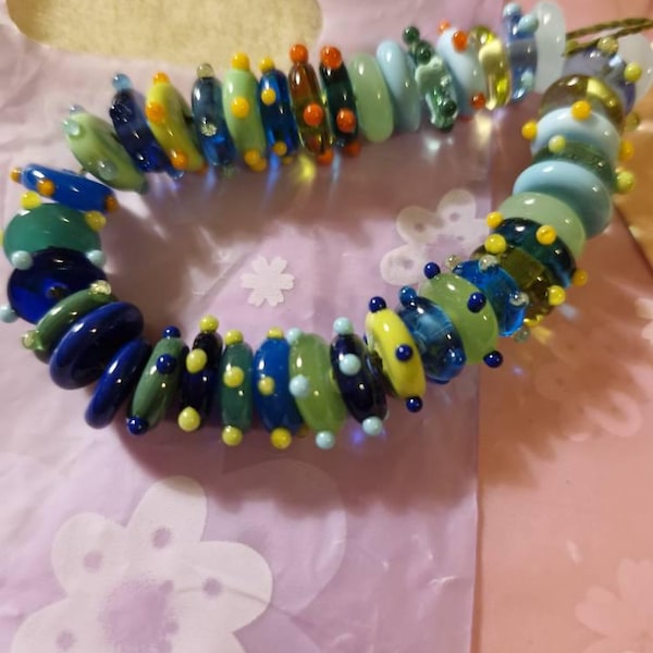 THE MAGIC LIGHT Roses Glass Beads, 12mm Special Formula Dichroic Glass ...