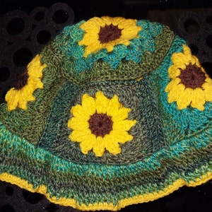Pastel Rainbow Daisy Bucket Hat Crochet Bucket Bonnet Flower Hat ...