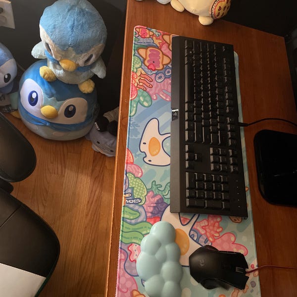 Manta Egg Desk Mat Mousepad Gaming Set up Computer Desk Water-resistant ...
