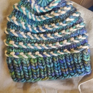 Teeny Tiny Winter Hats KNITTING PATTERN / Decorative Mini Hat Pattern ...