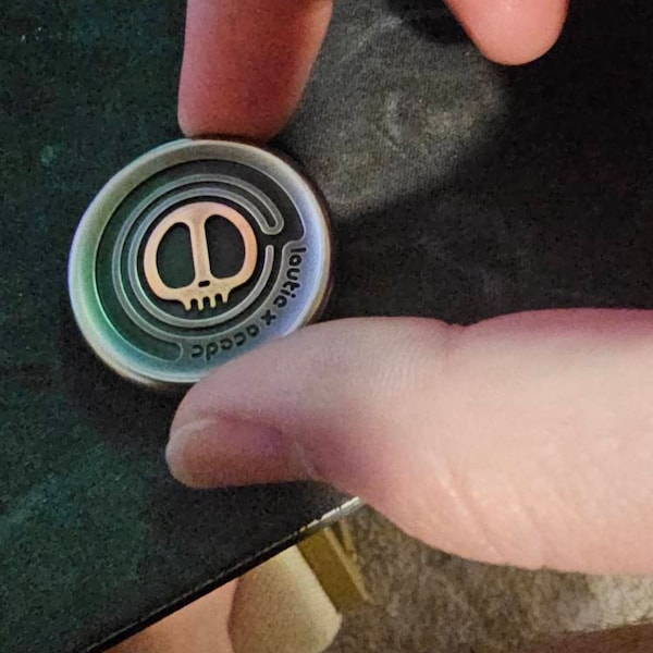 Four Feet Fighter/fidget Spinner/kts - Etsy