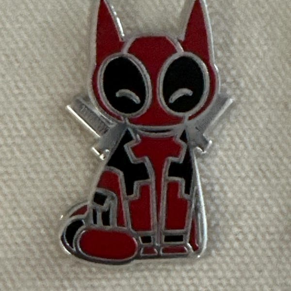 PREDACKLES - Predator + Knuckles Enamel Pin - Etsy