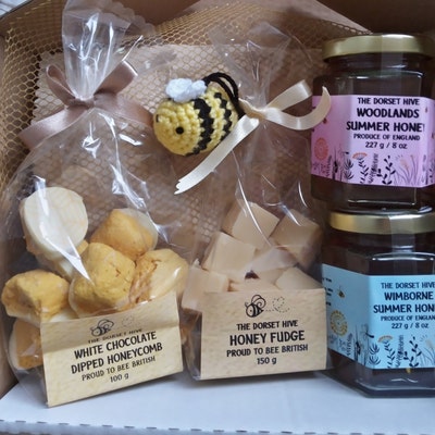 Hexagon Frame With Cute Honey Flowers and Bees. Beekeeping Illustration ...