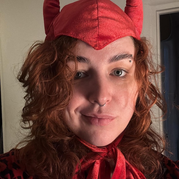 Red Evil Silk Satin Bonnet Horns Halloween Devil Woman Vintage Bonnet ...