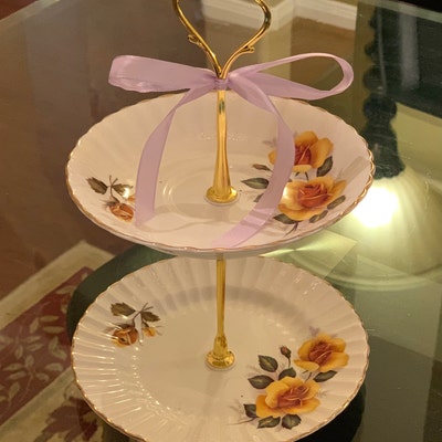 Royal Albert 'heirloom' Trio. Avon Shaped Cup Very Rare - Etsy