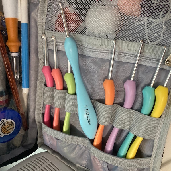 Curved Crochet Hook Set – Includes 8 Hook Sizes, Ergonomic Crochet ...
