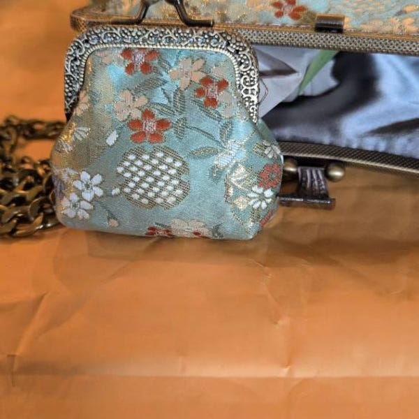 Snoopy Charlie Brown Design Medium Crossbody Bag Messenger With ...