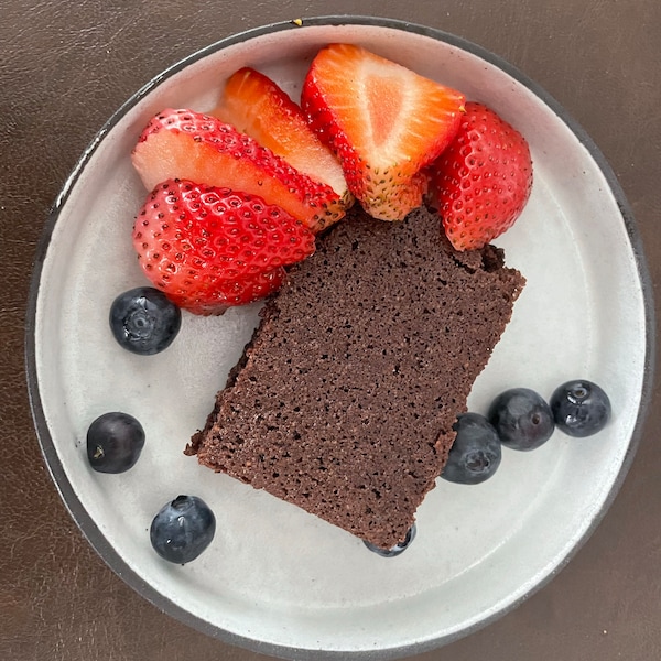 Ceramic Dinnerware Set for 2, Main Course Plates, White Modern Ceramic ...