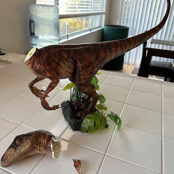 Predator Statue Display, Full Size - Etsy Canada