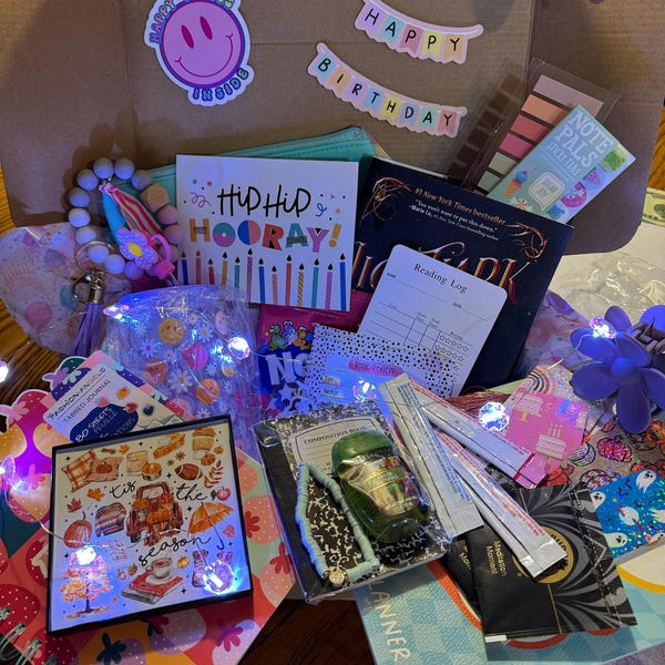 Plot Twist Book Sticker, Vinyl Sticker, Water Resistant Sticker, Kindle ...