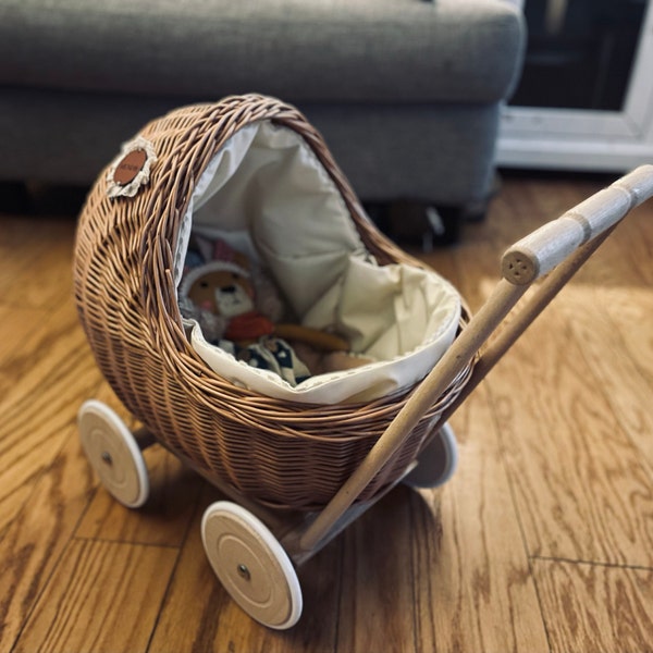 Unpainted Natural Wicker Cradle With Bedding for Girl, Wicker & Beech ...