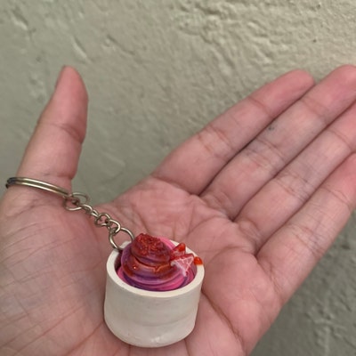 Spaghetti Keychain // Polymer Clay Food // Clay Keychain - Etsy