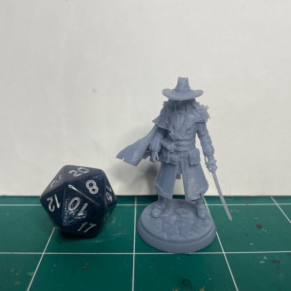 Vampire Hunter | Daywalker | Monster Slayer | Dnd Mini | Miniatures - Etsy